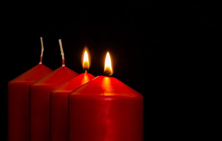 Legszebb adventi versek - Karácsony Blog